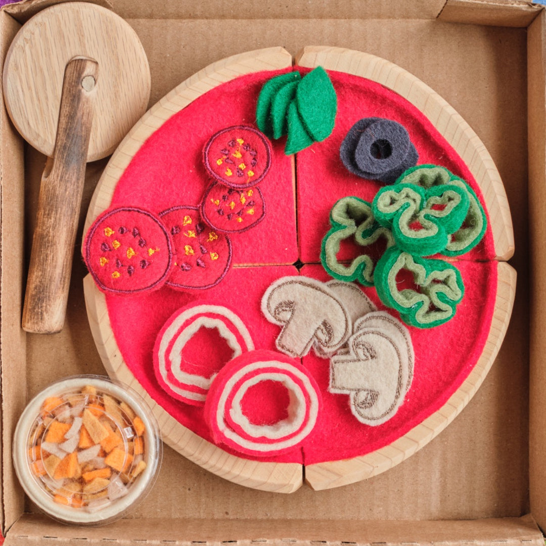 Wood & Felt Pizza Set – Camden Rose Inc. / Palumba